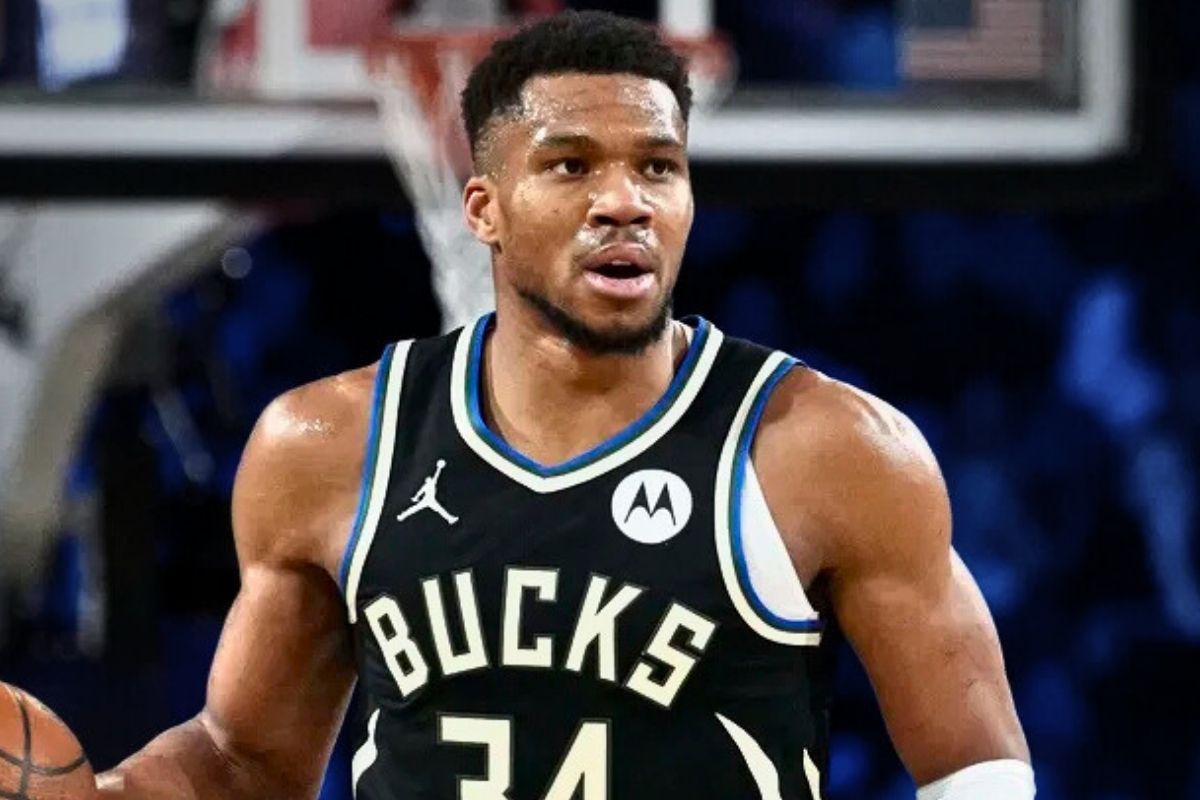 Insider Confirms Giannis Antetokounmpo’s Decision on Trade Demand as Bucks Send Clear Message to ...
