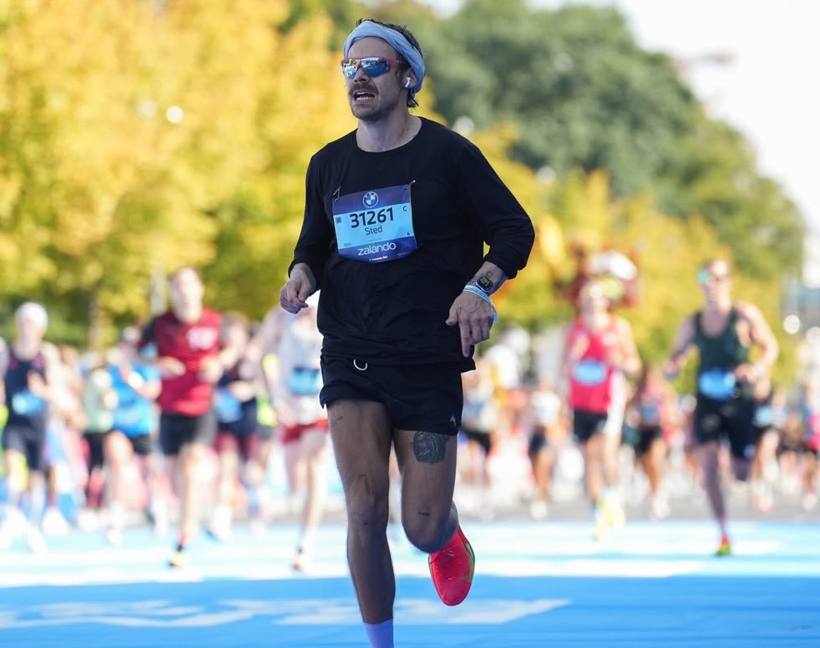What Was Harry Styles’ Berlin Marathon Time? Besides the Pop Singer ...